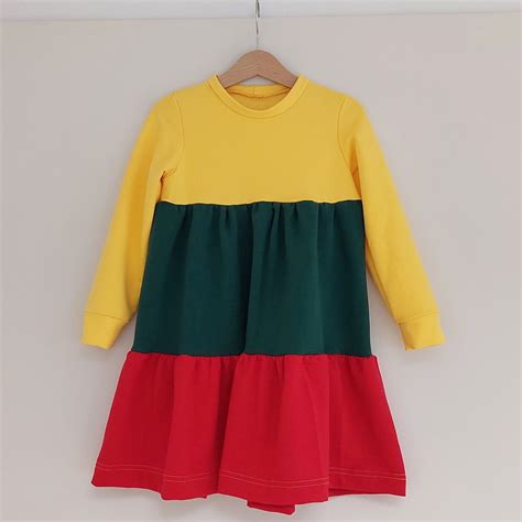 Trispalvė Suknelė Lietuviška Prekė