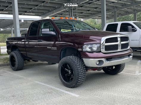 2005 Dodge Ram 2500 Wheel Offset Aggressive 1 Outside Fender