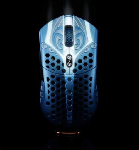 Finalmouse Starlight 12 Poseidon Small