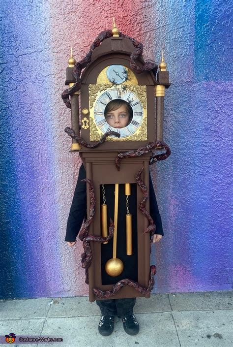 Stranger Things Vecnas Clock Costume Stranger Things Halloween Diy