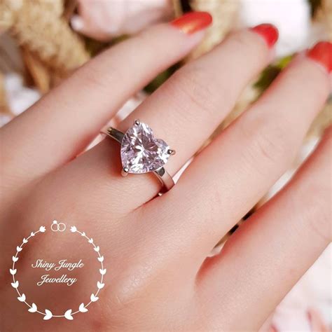 What Does A Heart Shaped Engagement Ring Mean At Oralia Raby Blog