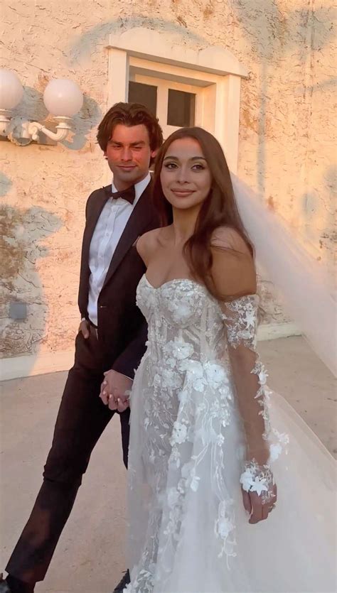 Garrett Wedding Wedding Wednesday Ashley And Garrett Showit Blog