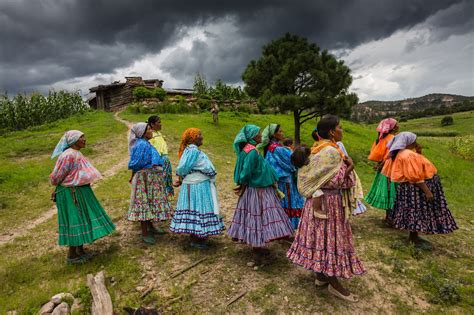 Visita La Comunidad Rarámuri Llenate De Sabiduría Con Historia Sobre