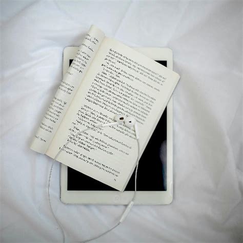 Stream Mockingjay By Suzanne Collins Audiobook Review From Most Popular And Best Audiobooks