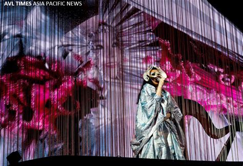 Bjorks “cornucopia” Plays Perth Festival With Robe