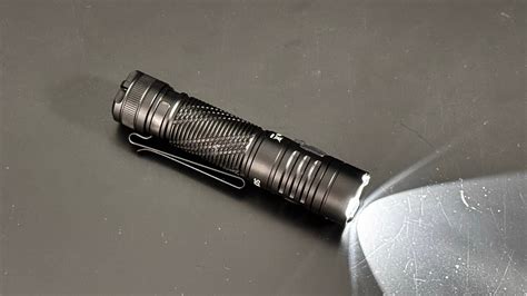 Sofrin Sr12 Edc Flashlight Review Youtube