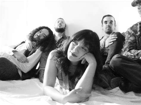 Rockaxis Daniela Gatica Y El Fruto Del Ruido Presenta Nueva Música