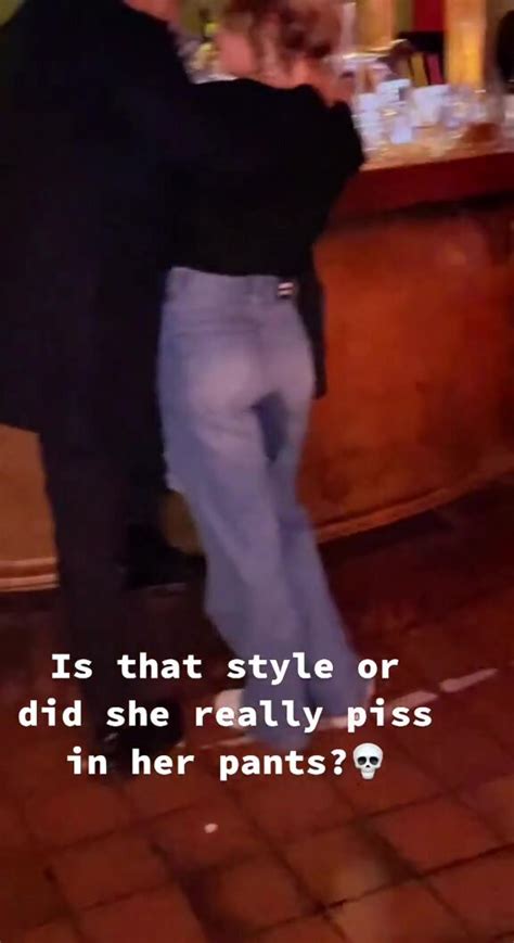 Wettings Accident Piss Jeans Public