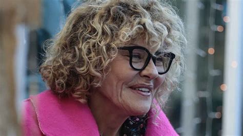 Eva Grimaldi Fa Chiarezza Sul Proprio Orientamento Sessuale Io Lesbica A 50 Anni Biccy