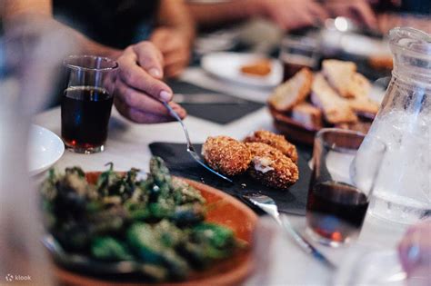 Wine And Gourmet Tapas Tour In Seville Food Tour Klook Hong Kong