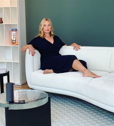 Barbara Schetts Feet