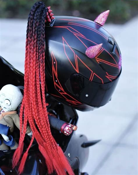 Pin De Ben Lin Em Hand Art Oscar R And D手艺术奥斯卡研发 Capacete De Moto Feminino Capacetes Para