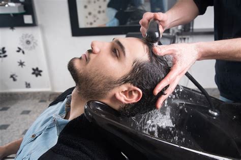 10 Cara Merawat Rambut Pria Agar Hitam Sehat Ternyata Mudah