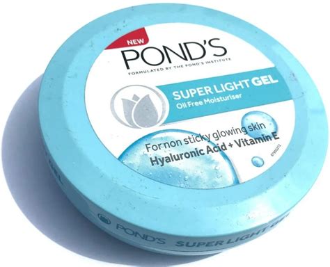 Ponds Ponds Super Light Gel Oil Free Moisturiser With Hyaluronic Acid