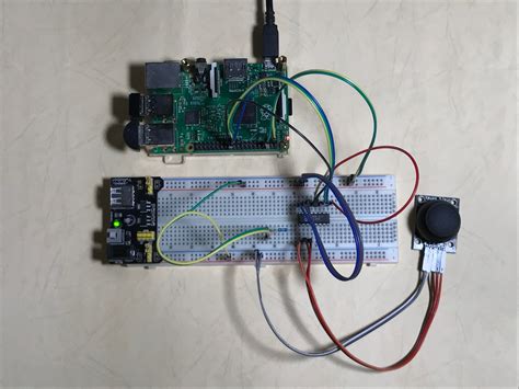 Raspberry Pi 筆記29：mcp3008 讀取搖桿值
