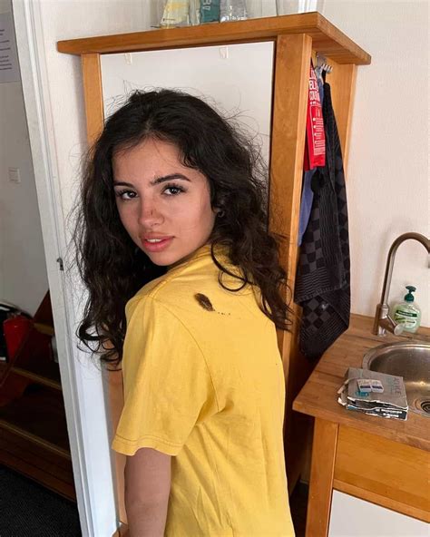 Mati Marroni Age Height Net Worth Boyfriend Facts Wiki Bio
