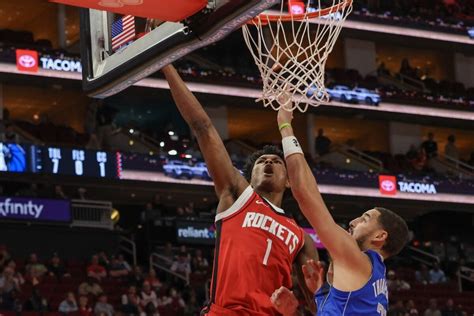 Explosive And Agressive Amen Thompson Shines As Rockets Beat Mavericks