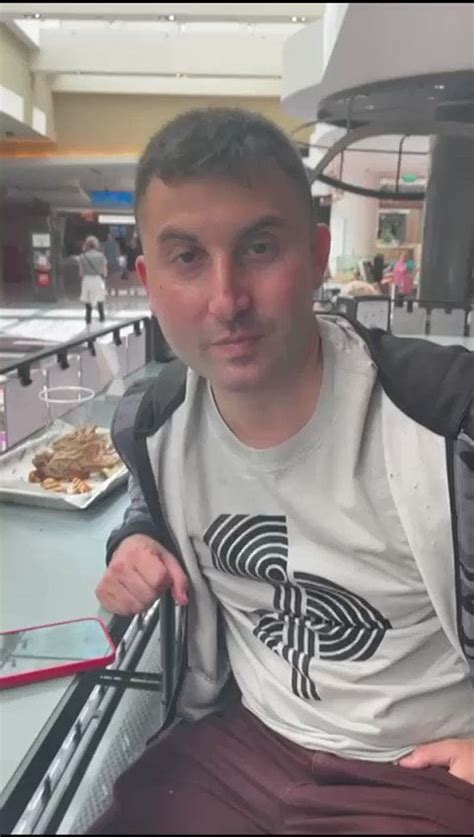 Just Got Blocked By Another Of Garretts Delusional Fans Who Came At Me And Said Ryan Said He