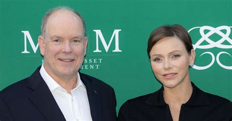 Albert De Monaco Blessé Au Bord De La Séparation Avec Sa Femme Charlene Il Tape Du Poing