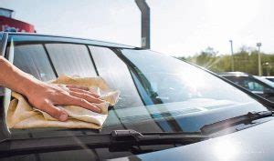 Como Limpar Vidro De Carro 6 Dicas Para Limpeza Correta Blog