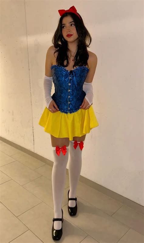 Snow White Halloween Costume In 2025 Schneewittchen Kostüm