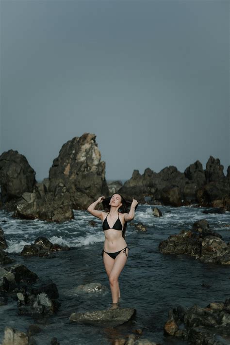 Alexandria Ocasio Cortez Bikini Photos Download The Best Free
