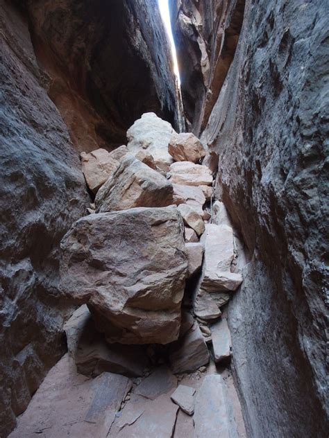 Joint Trail And Chesler Park Canyonlands Np Utah Teds Outdoor World
