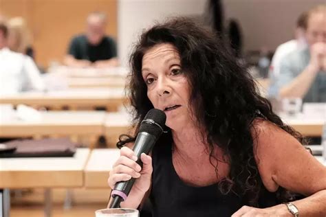 92 Prozent Linke Wählen Barbara Spaniol Zur Neuen Parteichefin Saarland Die Rheinpfalz