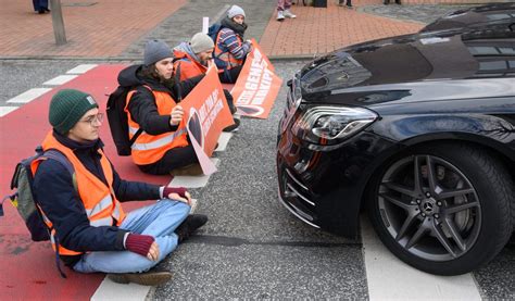 Letzte Generation Klimaaktivisten Von Der Polizei Abgehört Mopo