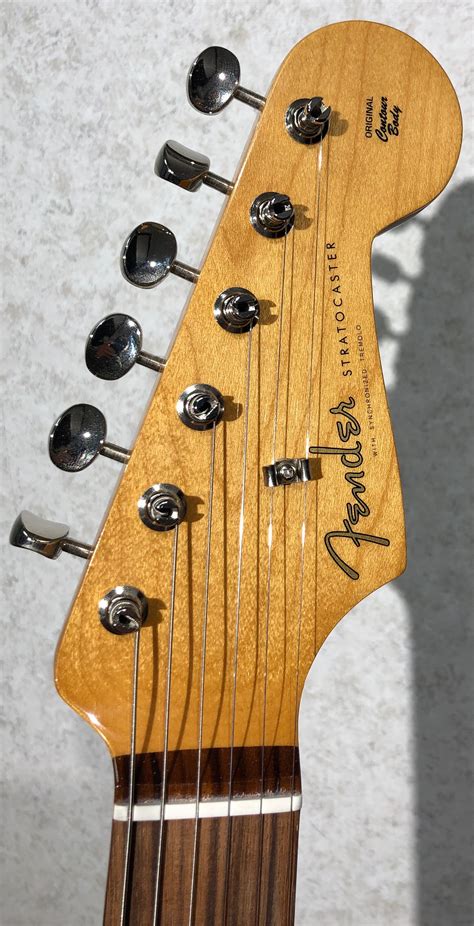 Fender Classic Series 60s Stratocaster 3ts Headstock Legacy Music