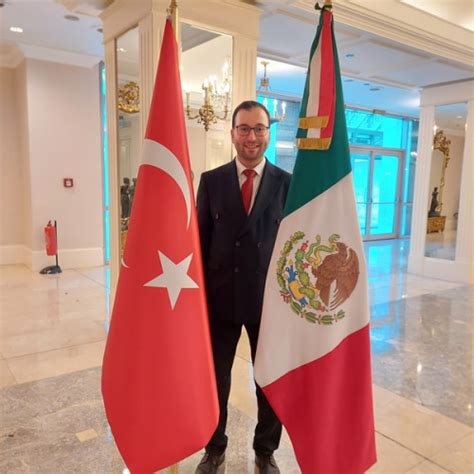 Ender İspanyolca öğretmeni 1150 Tlsaat