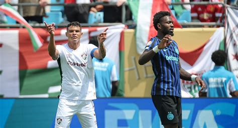 Técnico Do Fluminense Exalta Liderança De Thiago Silva E Diz Ainda é Jogador De Seleção