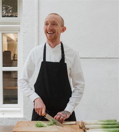 Vojtech Vegh Positive Mayo