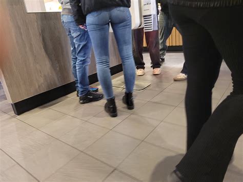 Jeans Ass At Mcdonalds Tight Jeans Forum