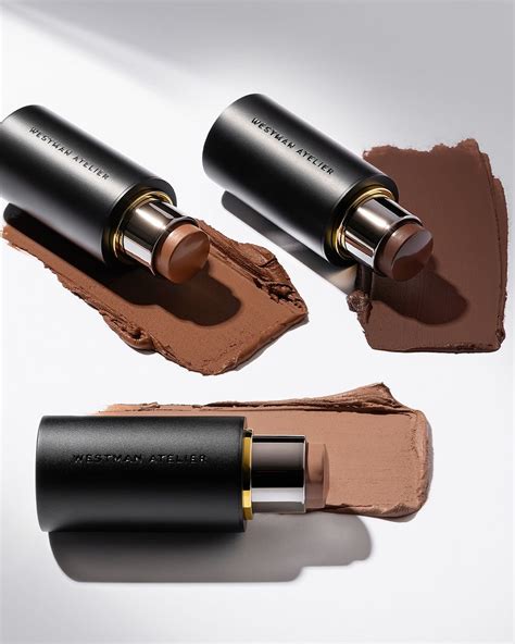 15 Ingredients In Your Makeup And Skin Care That Cause Acne