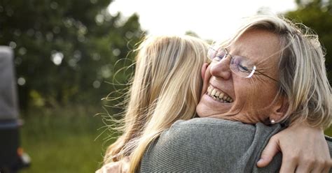 Expertentipps So Stärken Eltern Die Verbindung Zu Erwachsenen Kindern