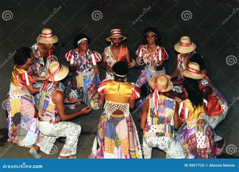 Danza Popular Brasileña Foto Editorial Imagen De Brasil 9857726