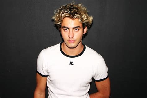 “marlboro” Lucas Pretti Fala Sobre O Fim De Relacionamento Em Novo