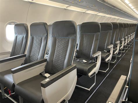 3 Reasons I Prefer Spirit Airlines To Frontier Airlines One Mile At A