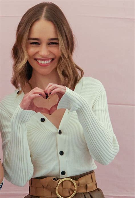 Emilia Clarke R Prettygirls