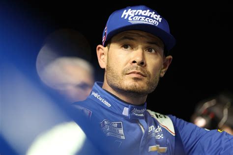 Dale Earnhardt Jr Shows True Character With Message For Kyle Larson The Spun