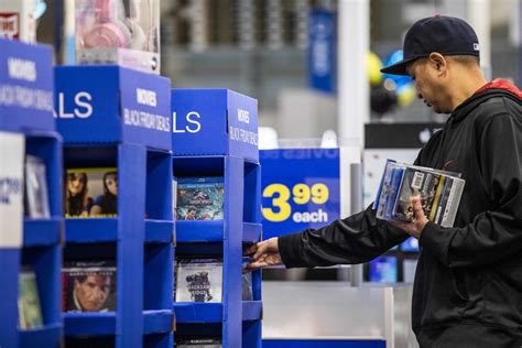 Movies At Best Buy Store