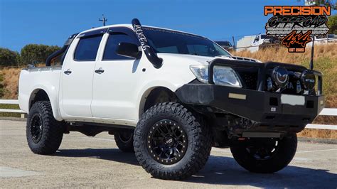 Showcase Hilux N70 Precision Offroad 4x4