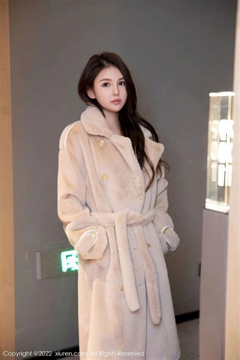 操美女嫩穴的大逼 国产专区 条码图