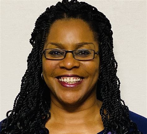 Meet Elizabeth Elizabeth Elliott