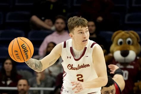 Louisville Lands Charleston Transfer Reyne Smith Card Chronicle