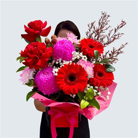 Buy Sweet Flowers From Flowercity At Just 130 For Any Occassion