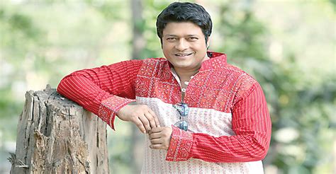 অনিশ্চয়তায় ফেরদৌসের তিন ছবি