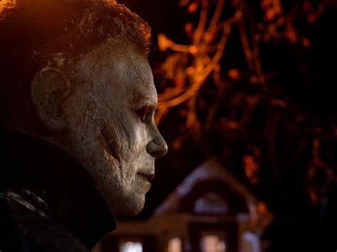 Download Halloween Ends Michael Myers Profile Wallpaper