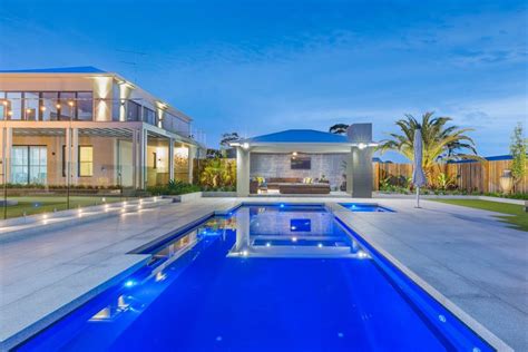 Tuscan 1440 Latham Pool